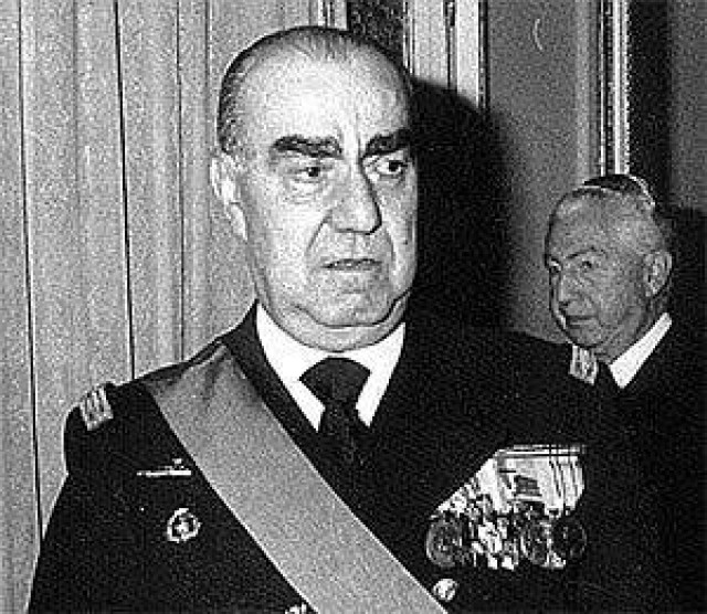 L´execució de l´almirall Carrero Blanco i l´inici de la transició ...